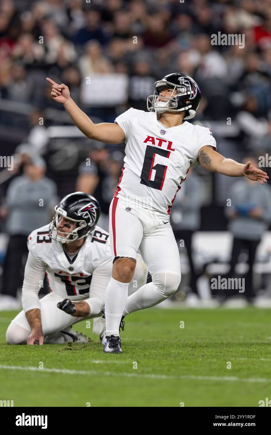 Atlanta Falcons kicker Younghoe Koo (6) kicks a field goal against the ...