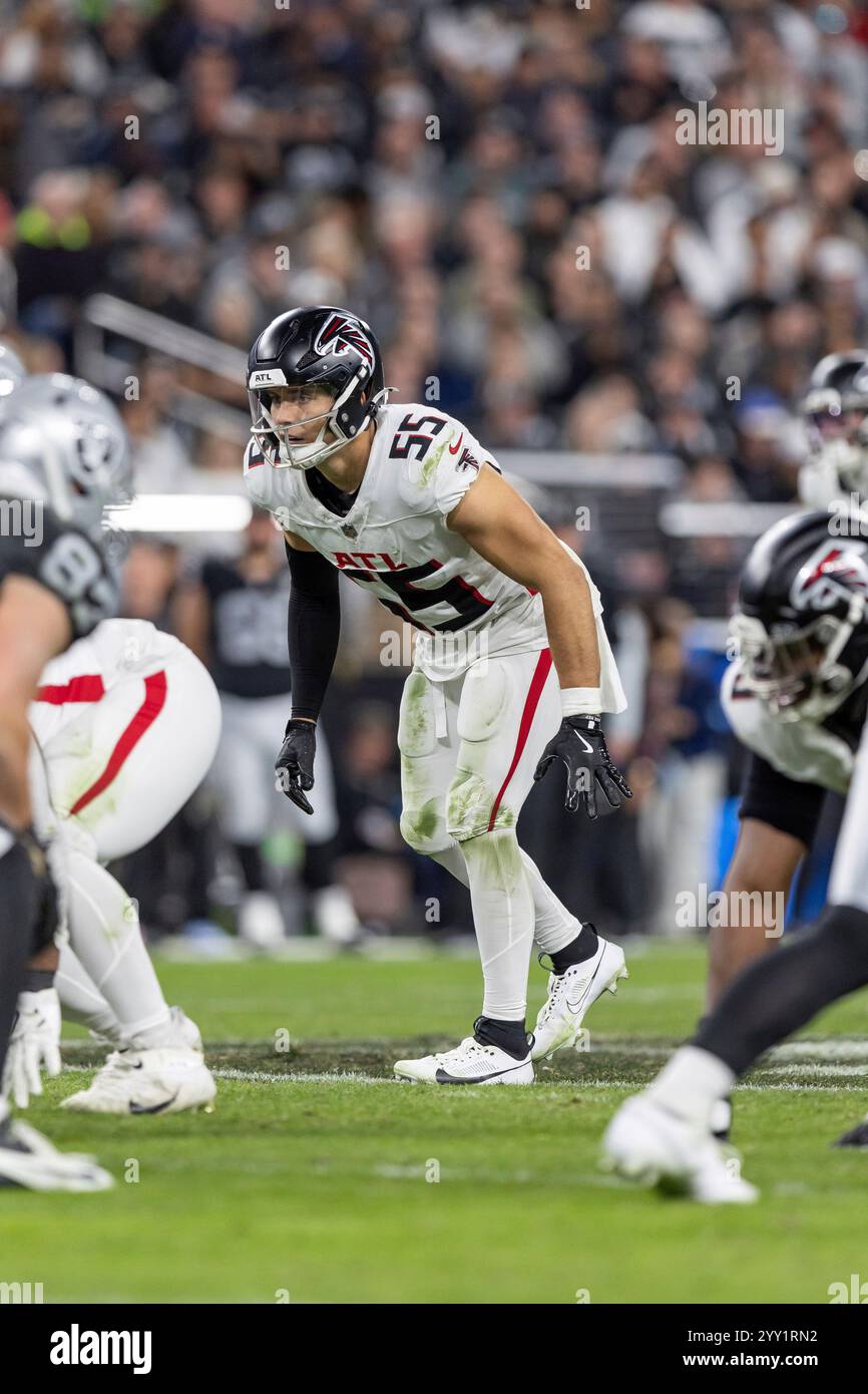 Atlanta Falcons linebacker Kaden Elliss (55) against the Las Vegas ...