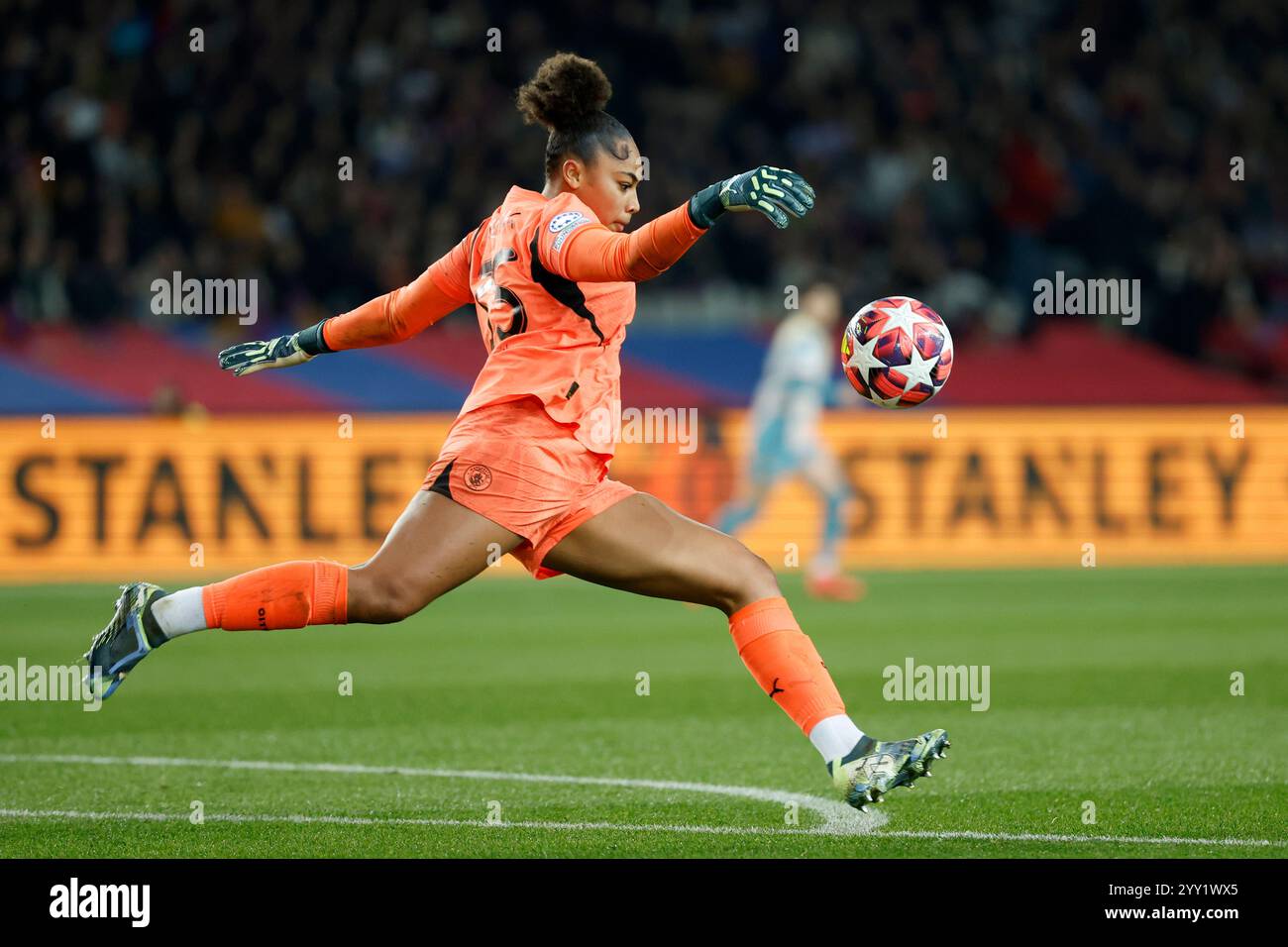 Manchester City goalkeeper Khiara Keating kicks the ball during the ...