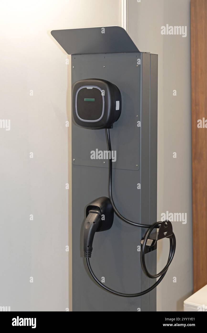 Ev box hi-res stock photography and images - Alamy