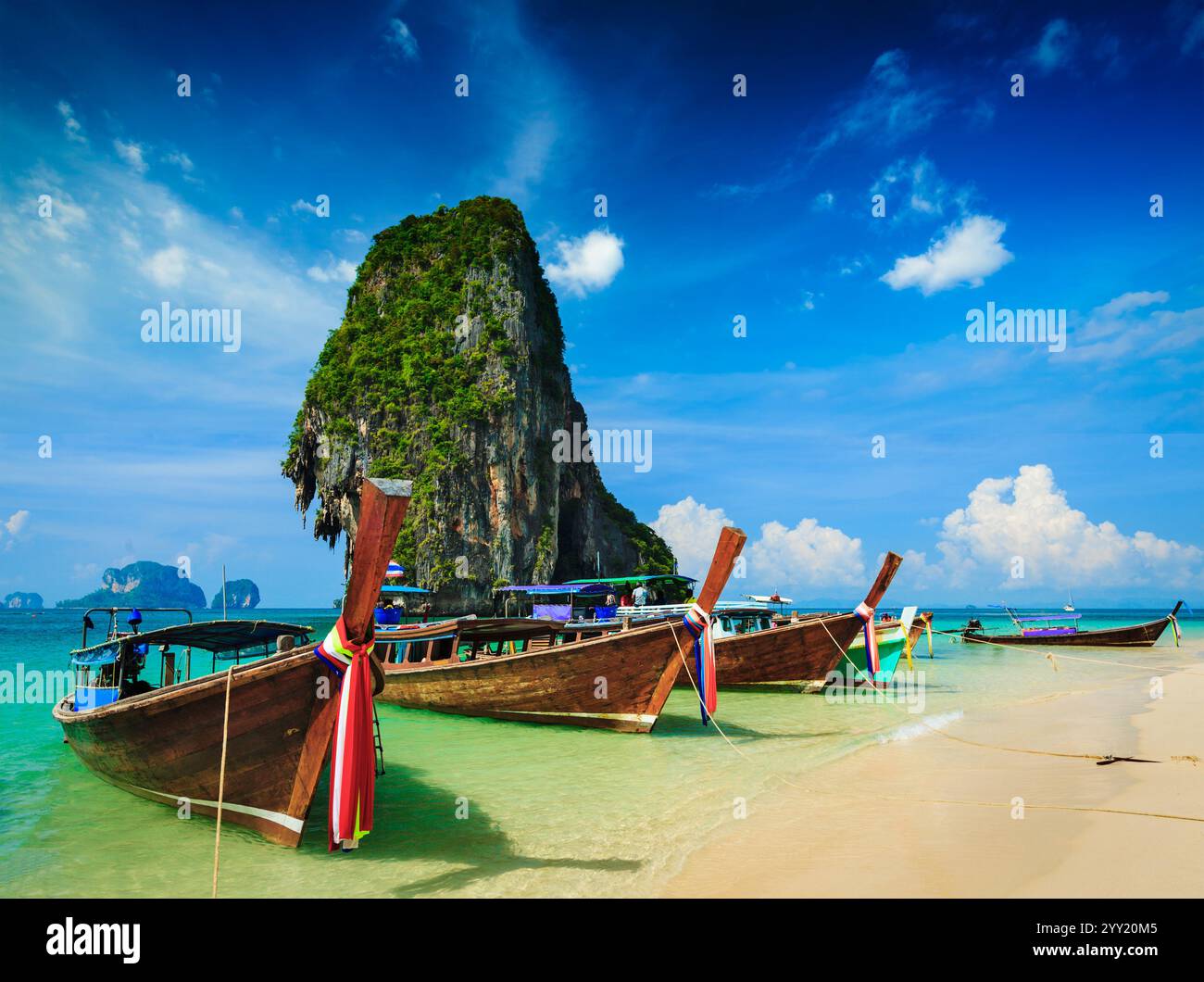 Long line boats in hi-res stock photography and images - Alamy