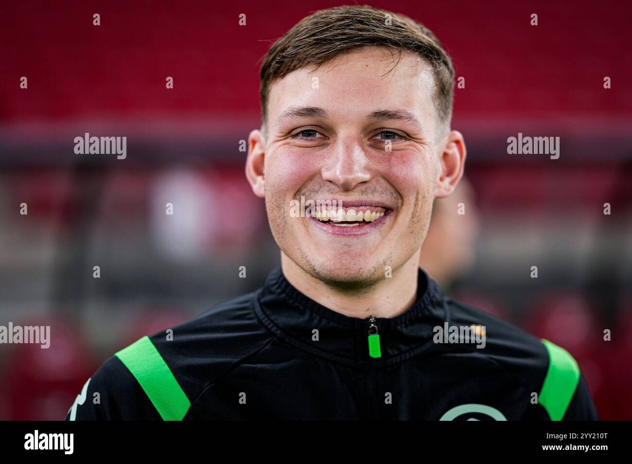 Alkmaar, Netherlands. 18th Dec, 2024. ALKMAAR, NETHERLANDS - DECEMBER 18: Thijs Oosting of FC ...