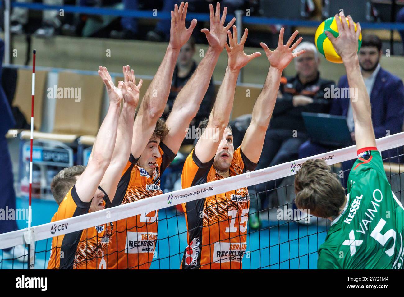 Berlin, Germany. 18th Dec, 2024. Volleyball, Men: Champions League ...