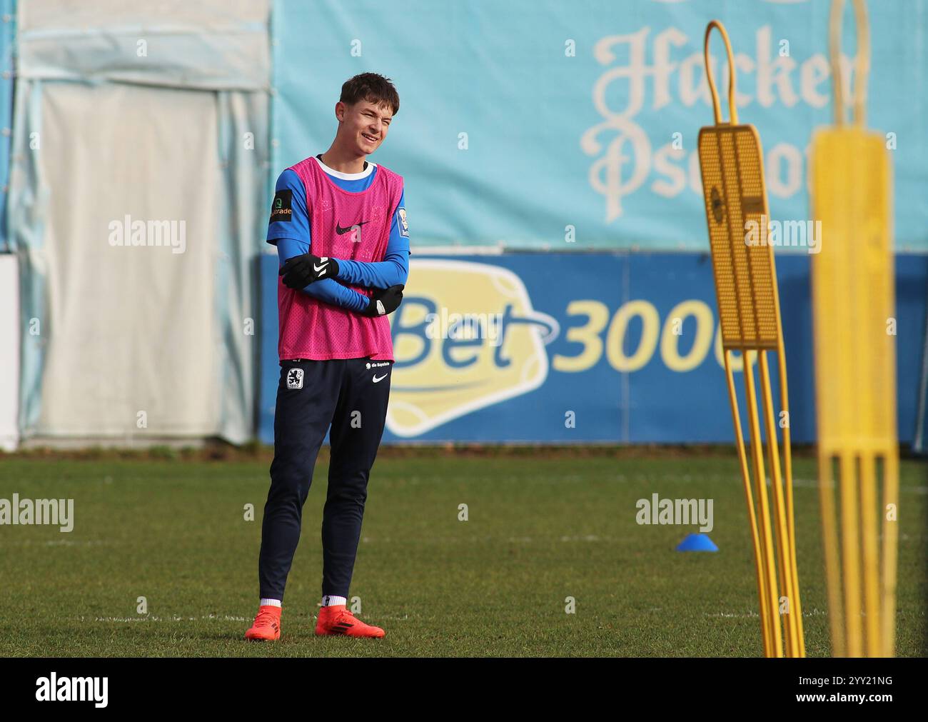 München, Deutschland, 18. Dezember 2024: Fussball, Herren, 3.Liga ...