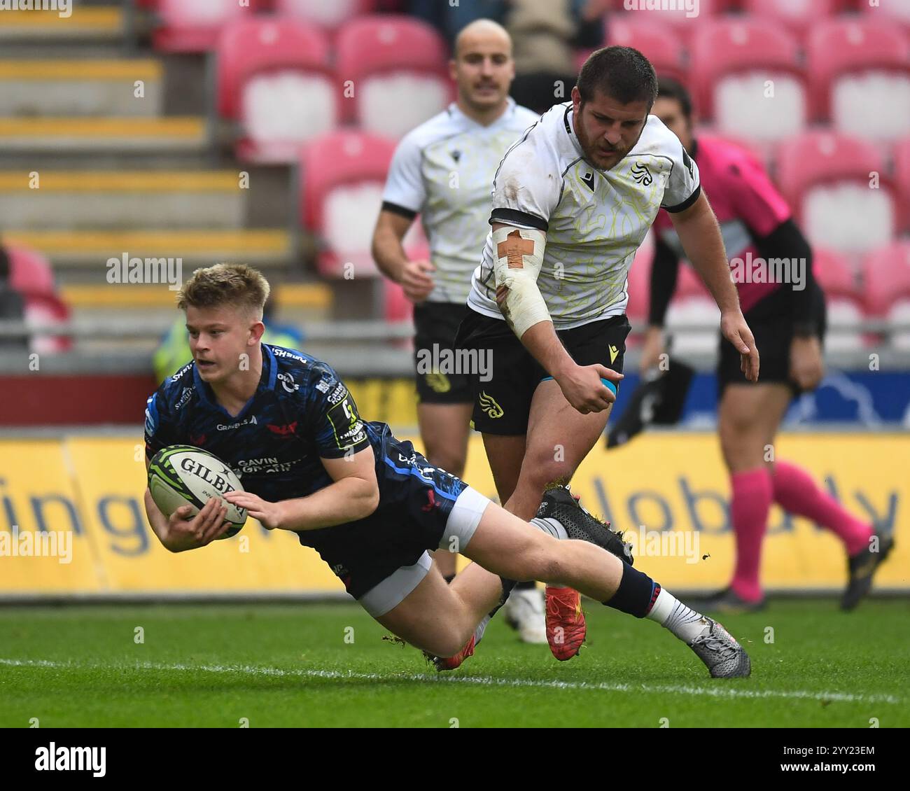 European Challenge Cup Scarlets v Black Lion Parc y Scarlets 15th ...