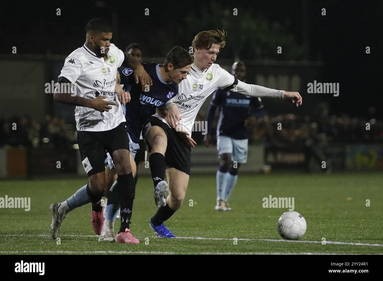 HENDRIK-IDO-AMBACHT - (l-r) Luis Pedro da Silva Ferreira of ASWH, Simon Olsson of sc Heerenveen ...