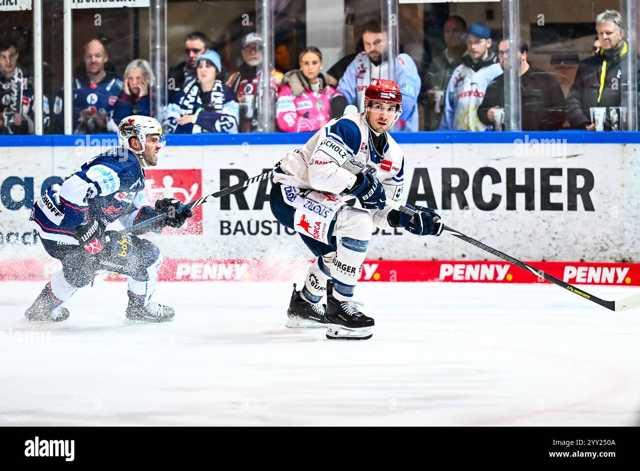 Will Weber (Schwenninger Wild Wings, #78) Brandon Gormley (Iserlohn ...