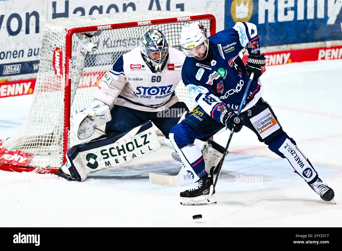 Eric Cornel (Iserlohn Roosters, #18) Joacim Eriksson (Schwenninger Wild ...