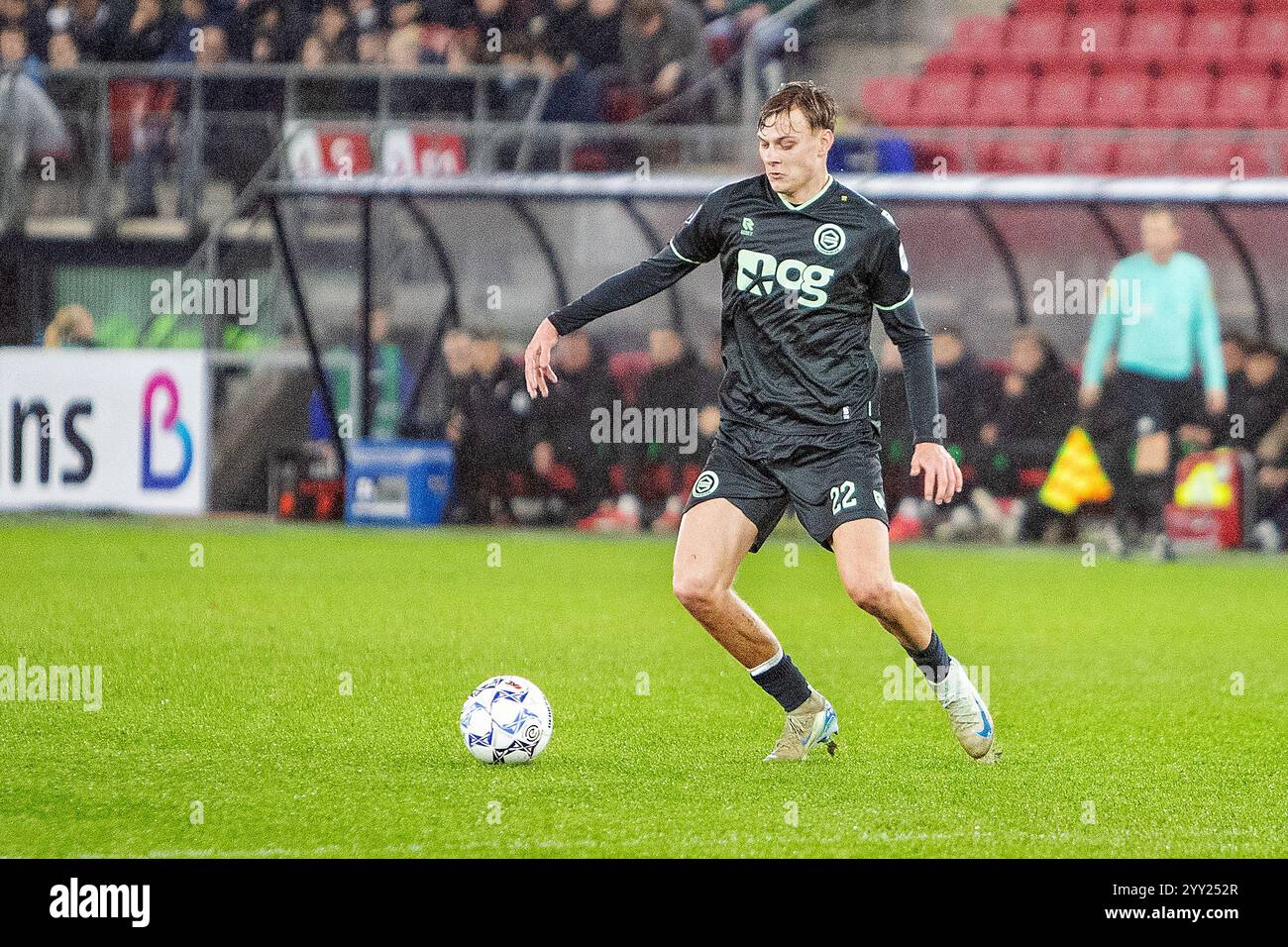 Alkmaar, Netherlands. 18th Dec, 2024. ALKMAAR - 18-12-2024, AFAS ...