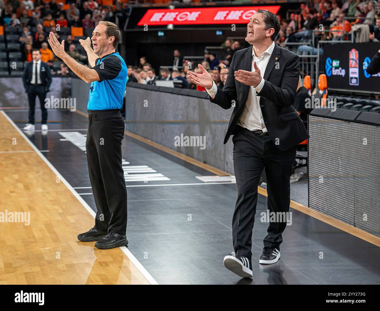 Neu Ulm, Deutschland. 18th Dec, 2024. Ty Harrelson, Headcoach ...