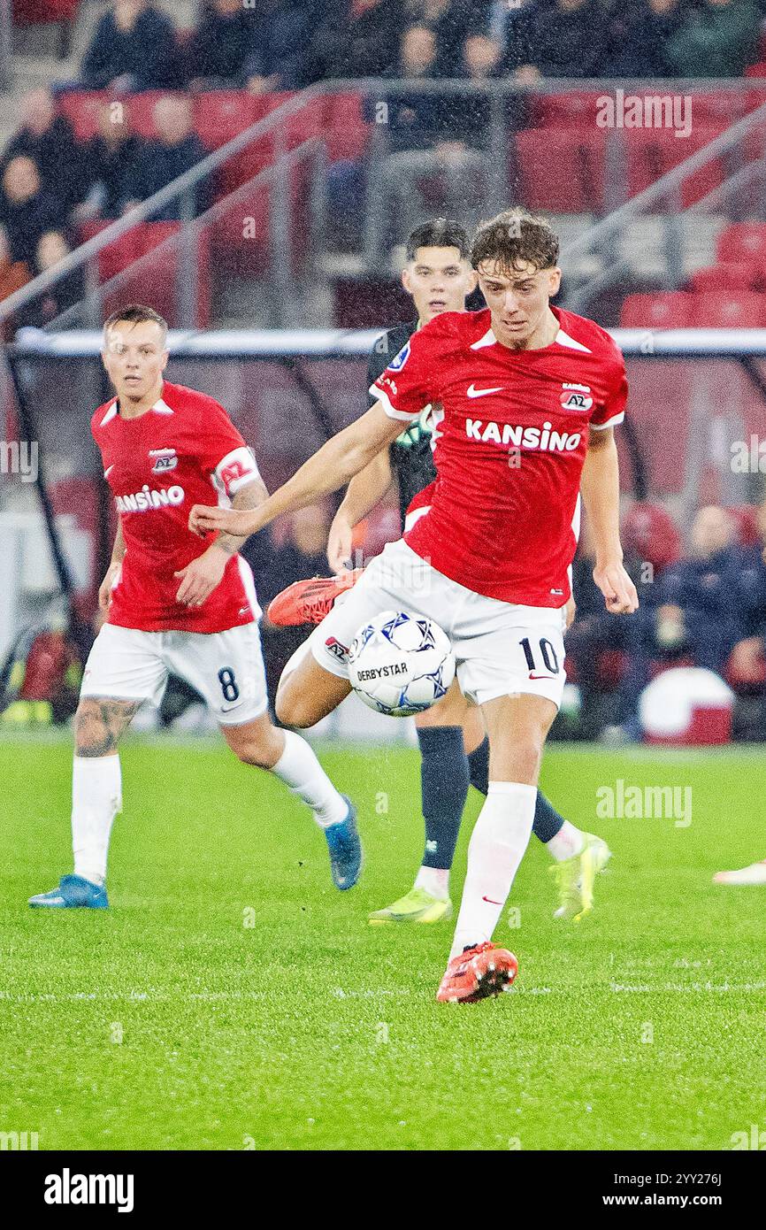 Alkmaar, Netherlands. 18th Dec, 2024. ALKMAAR - 18-12-2024, AFAS Stadium. Dutch cup Football ...
