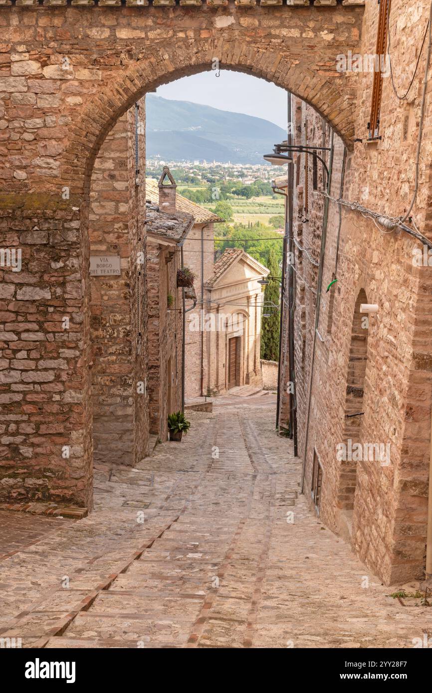 Spello - The little aisle on the old Town Stock Photo - Alamy