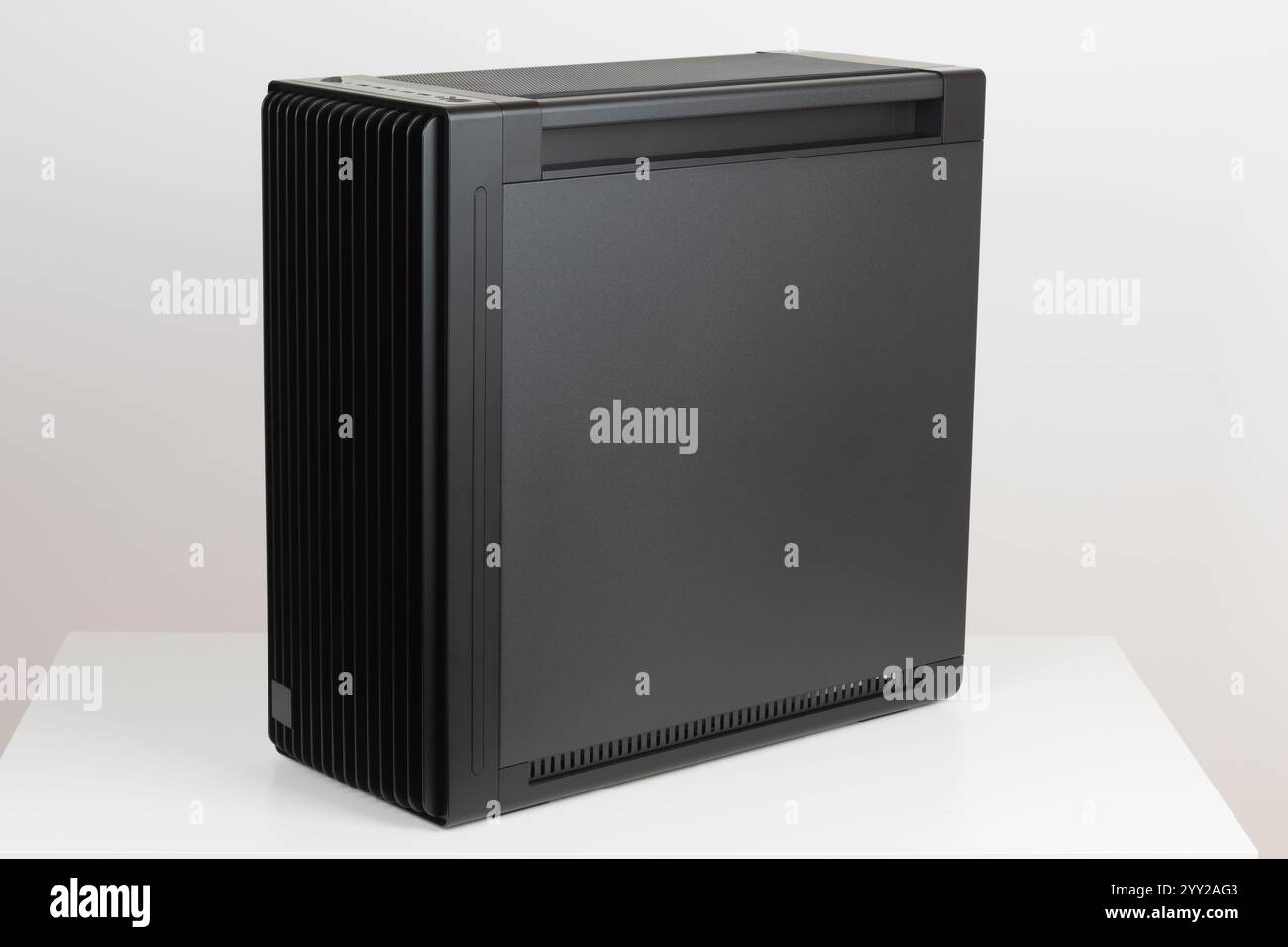 Side view of empty big tower, PC case, chassis, 15.5 mm front panel ...