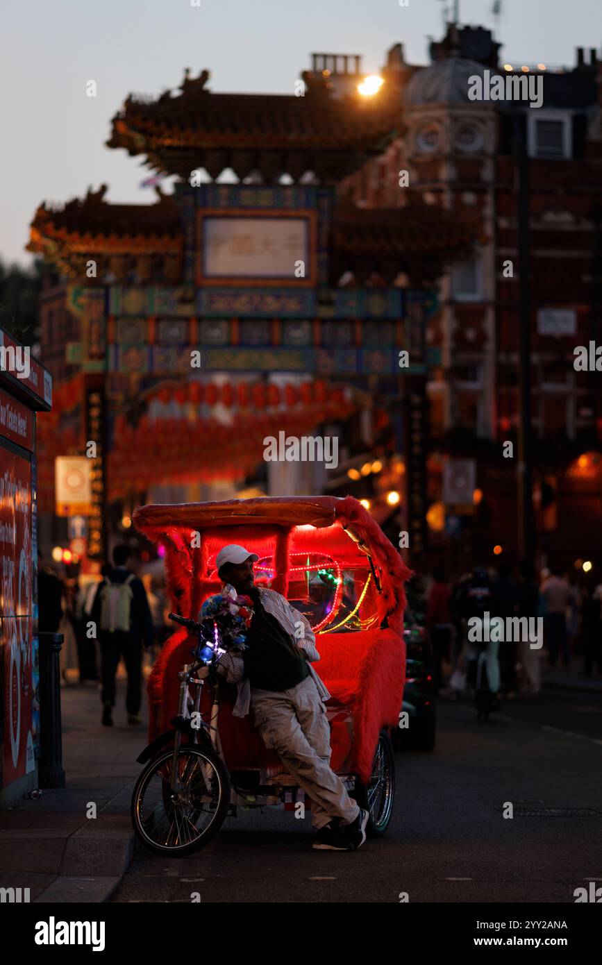 Rickshaw scam hi-res stock photography and images - Alamy