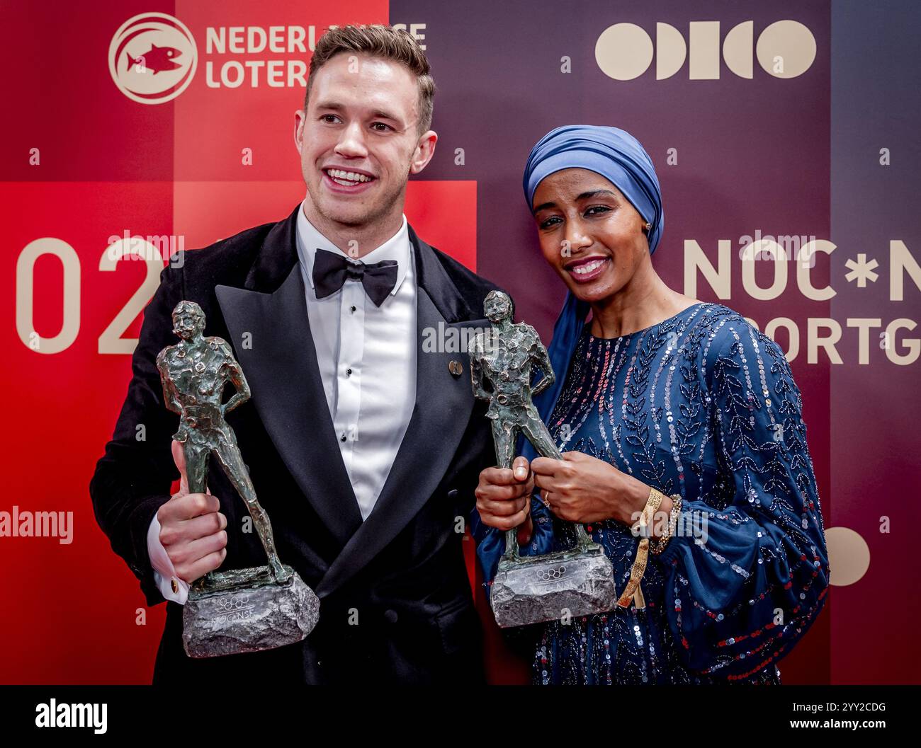 ARNHEM - Sifan Hassan poses with Harrie Lavreysen after winning Sportswoman and Sportsman of the ...