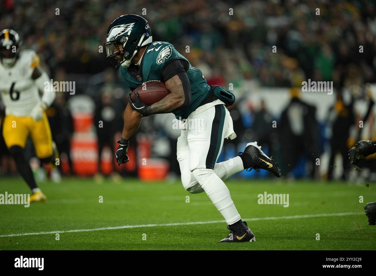 Philadelphia Eagles' Kenneth Gainwell plays during an NFL football game ...