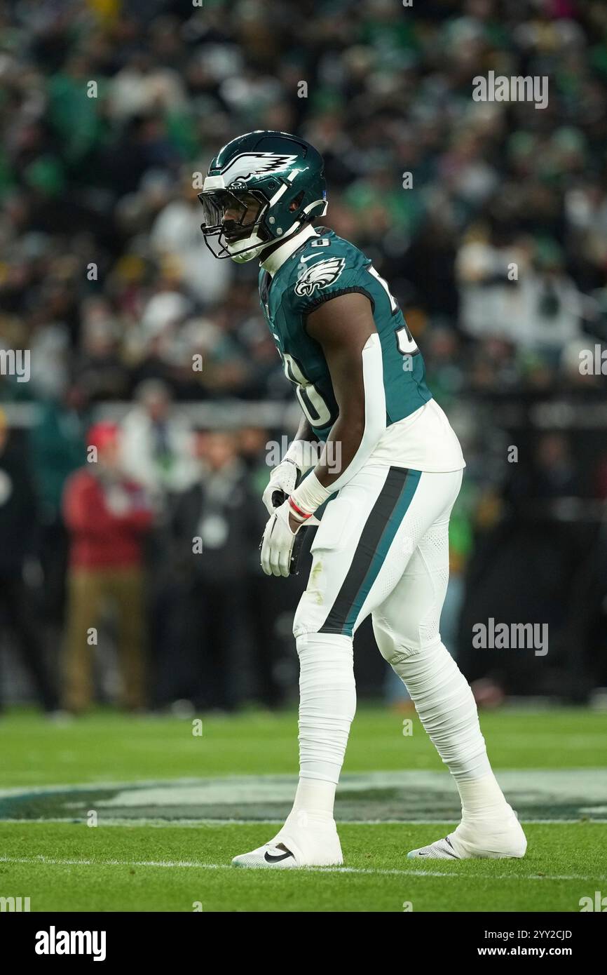Philadelphia Eagles' Jalyx Hunt plays during an NFL football game ...
