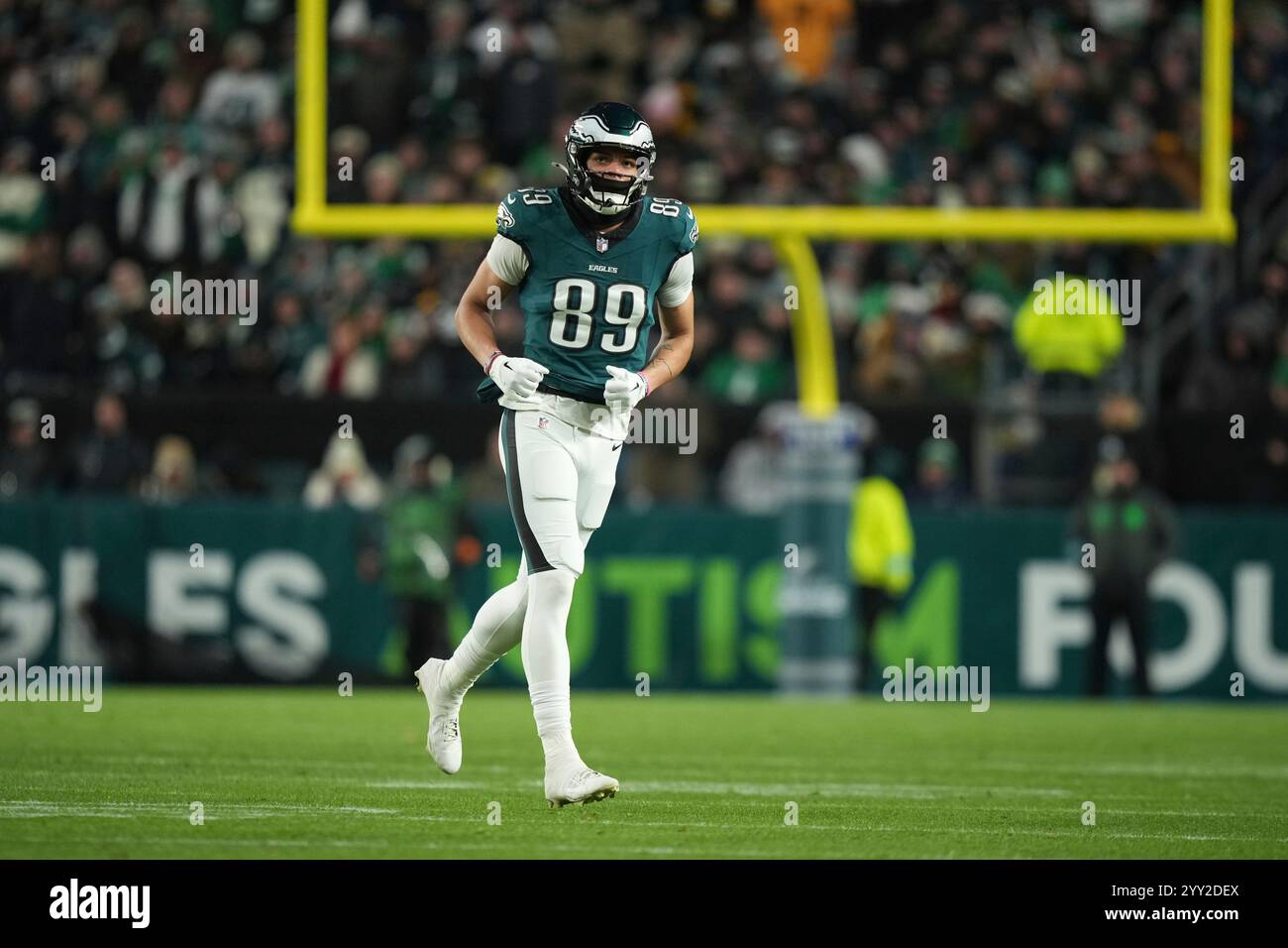Philadelphia Eagles' Johnny Wilson plays during an NFL football game ...