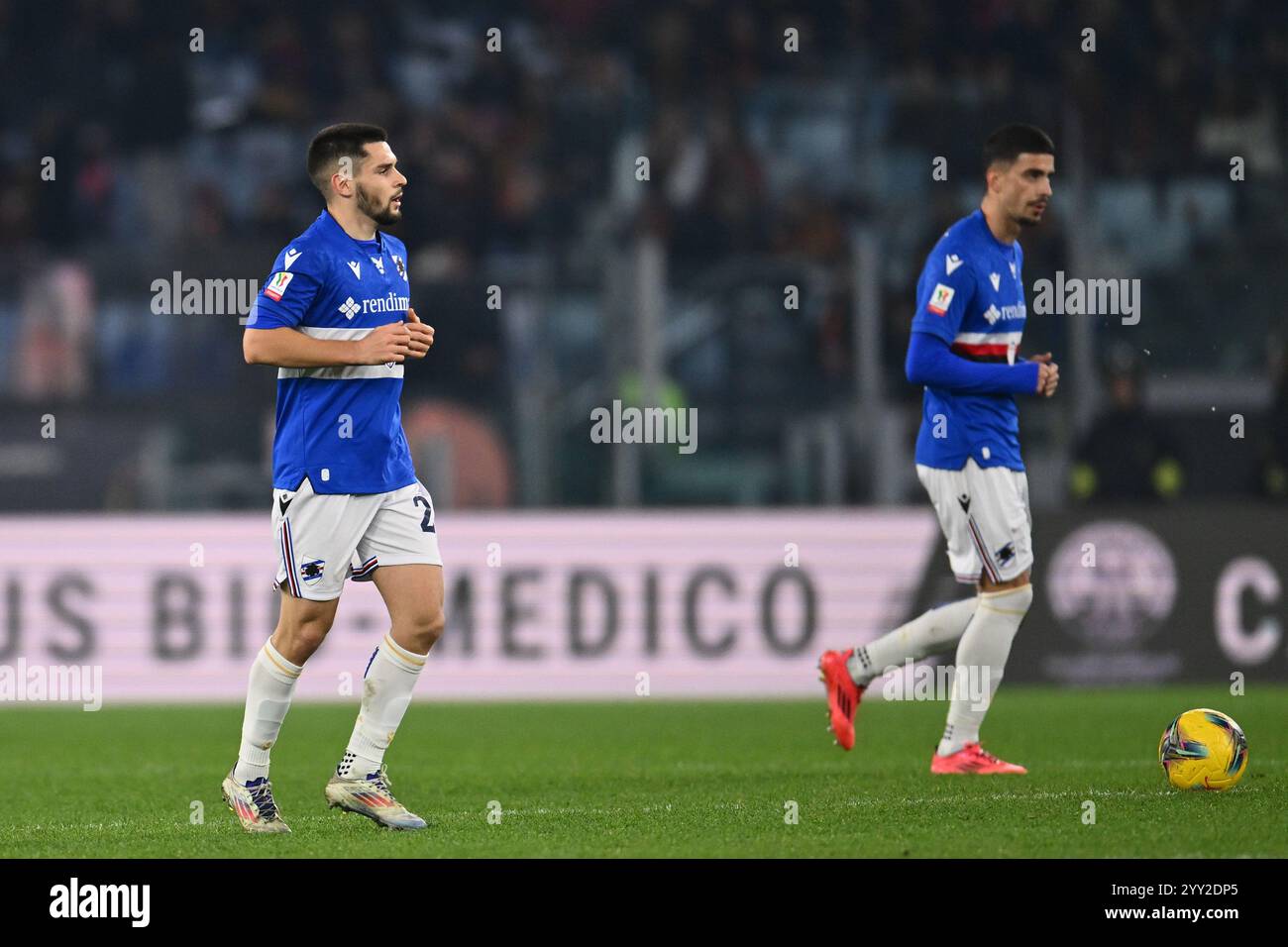 Gerard Yepes of U.C. Sampdoria celebrates after scoring the goal to ...