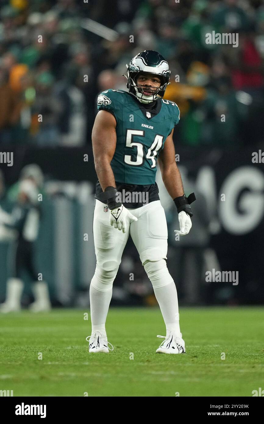 Philadelphia Eagles' Jeremiah Trotter Jr. plays during an NFL football ...