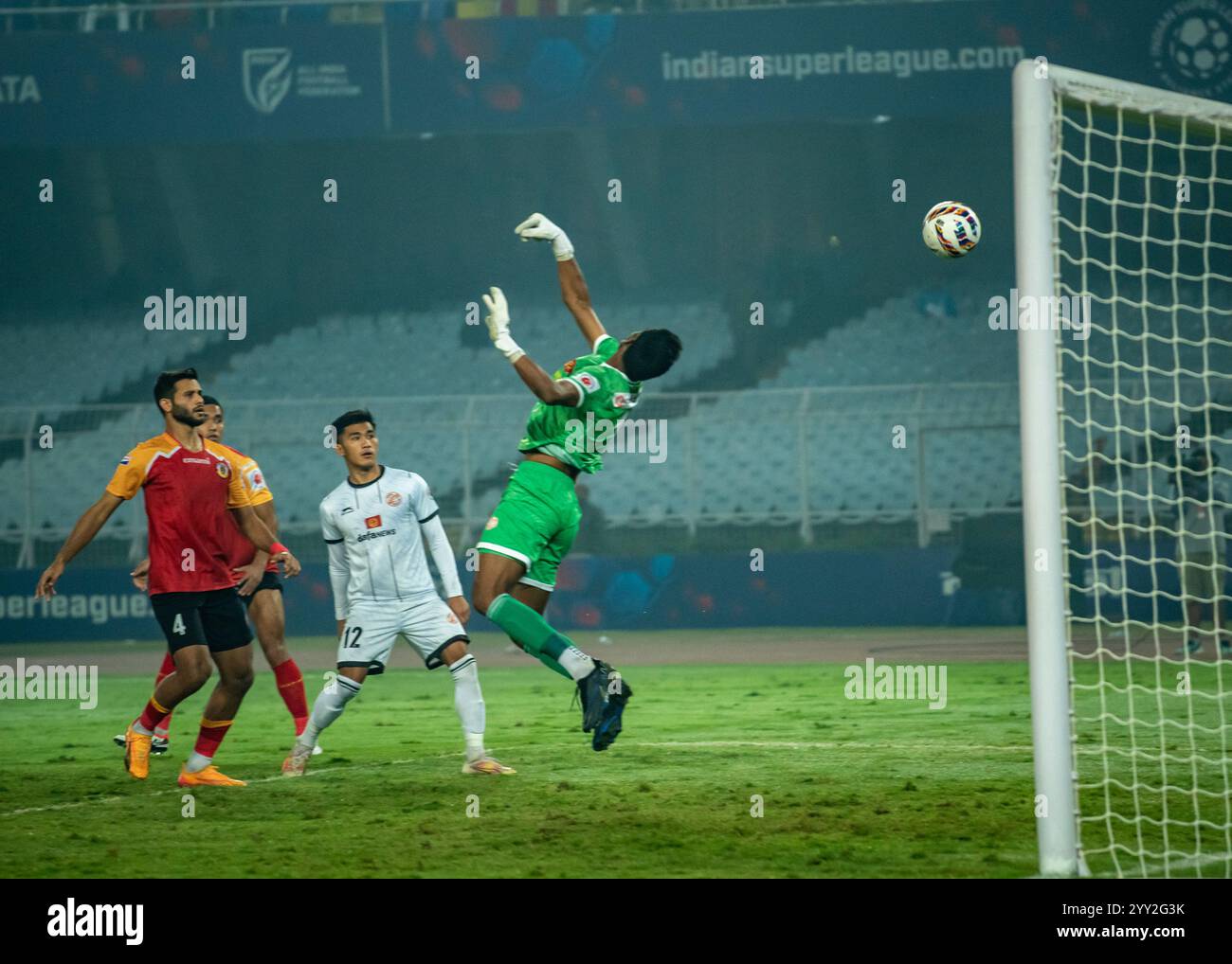 Round glass punjab fc hi-res stock photography and images - Alamy