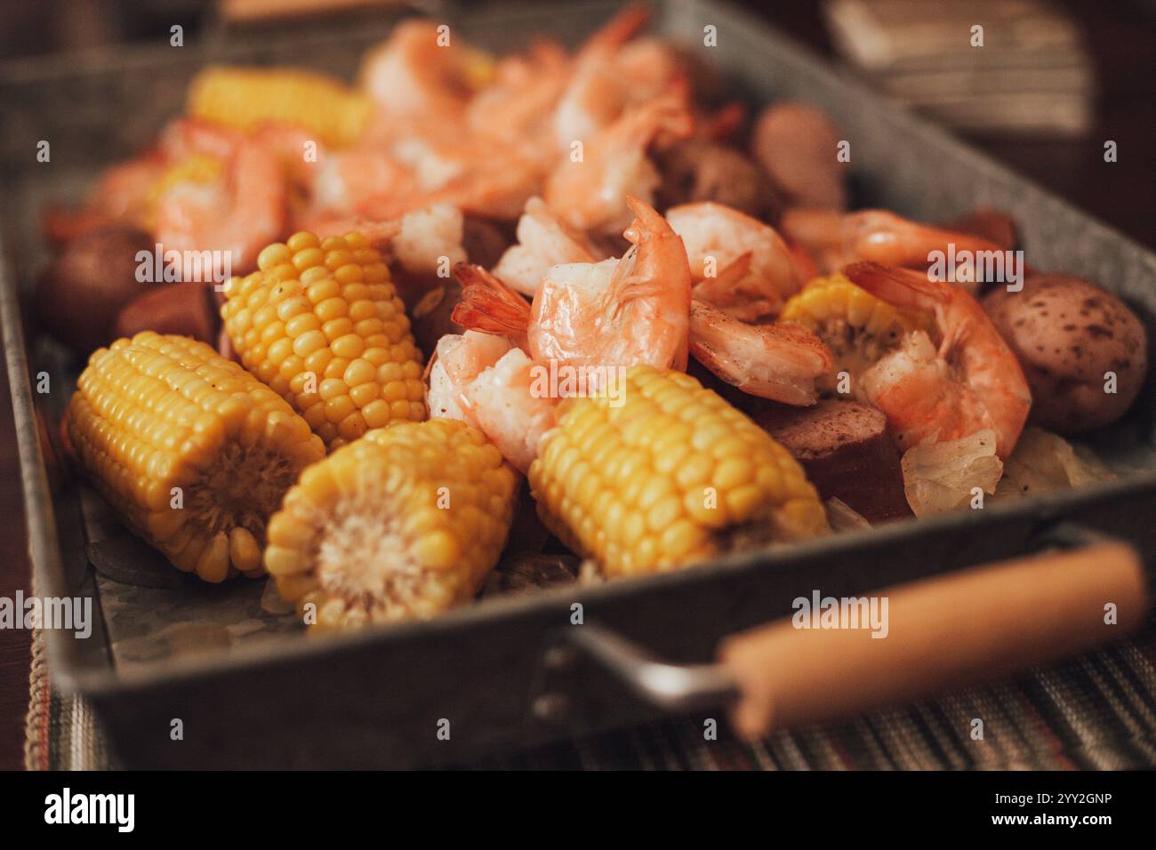 Carolina crab boil hi-res stock photography and images - Alamy