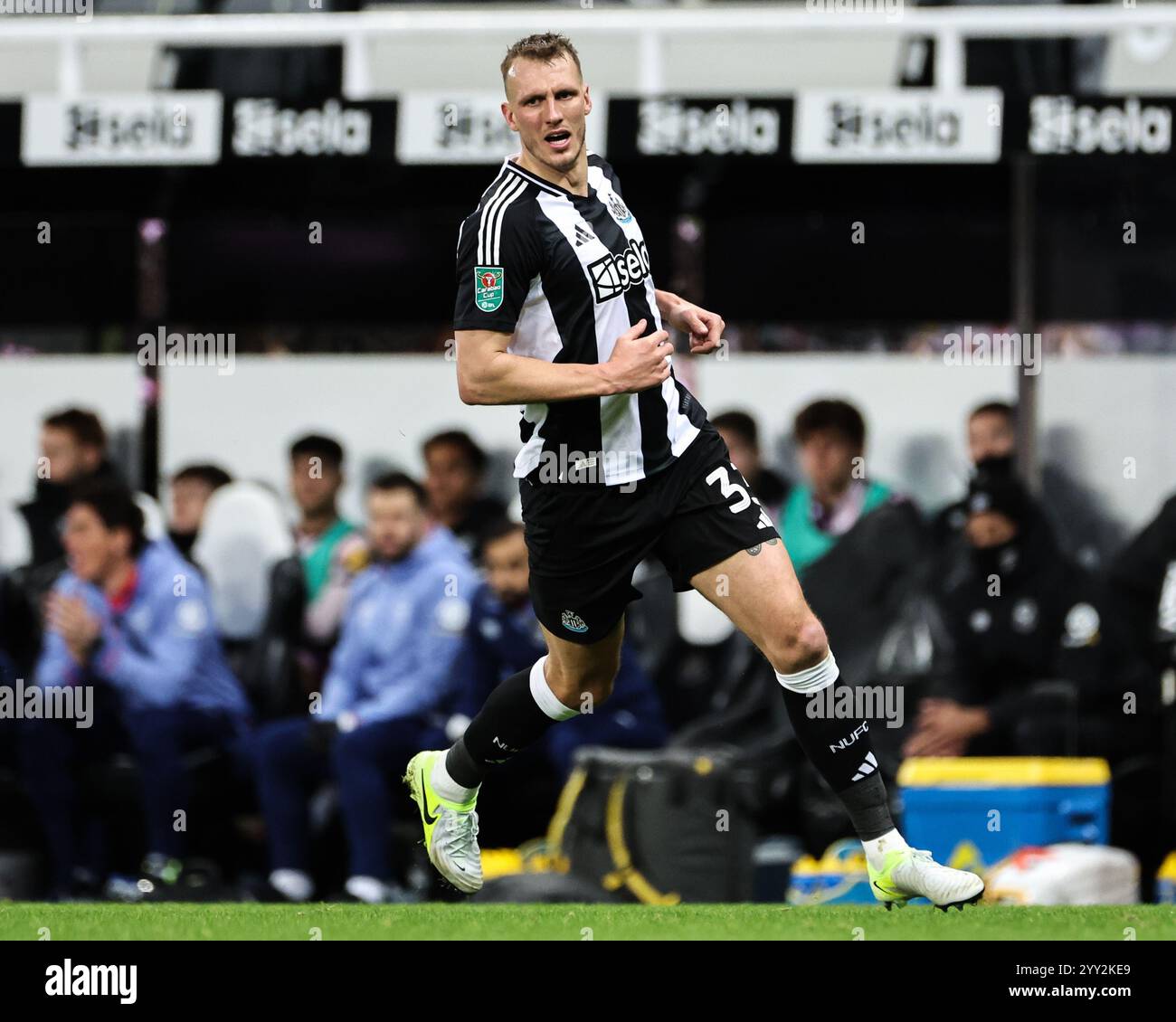 Newcastle, UK. 18th Dec, 2024. Dan Burn of Newcastle United during the ...