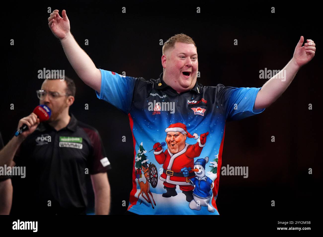 Ricky Evans celebrates winning his first round match against Gordon ...