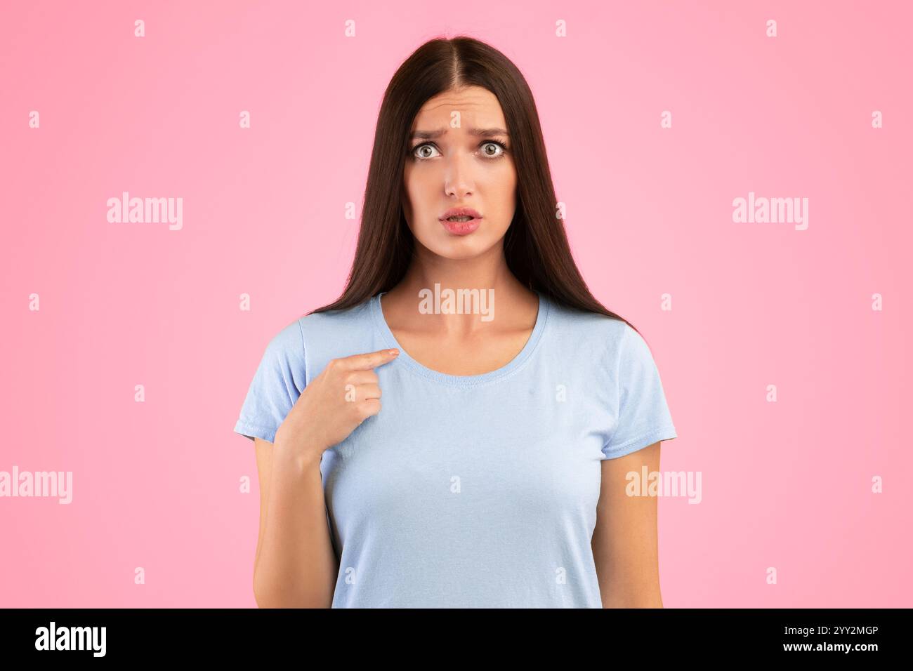 Woman who self portrait hi-res stock photography and images - Alamy