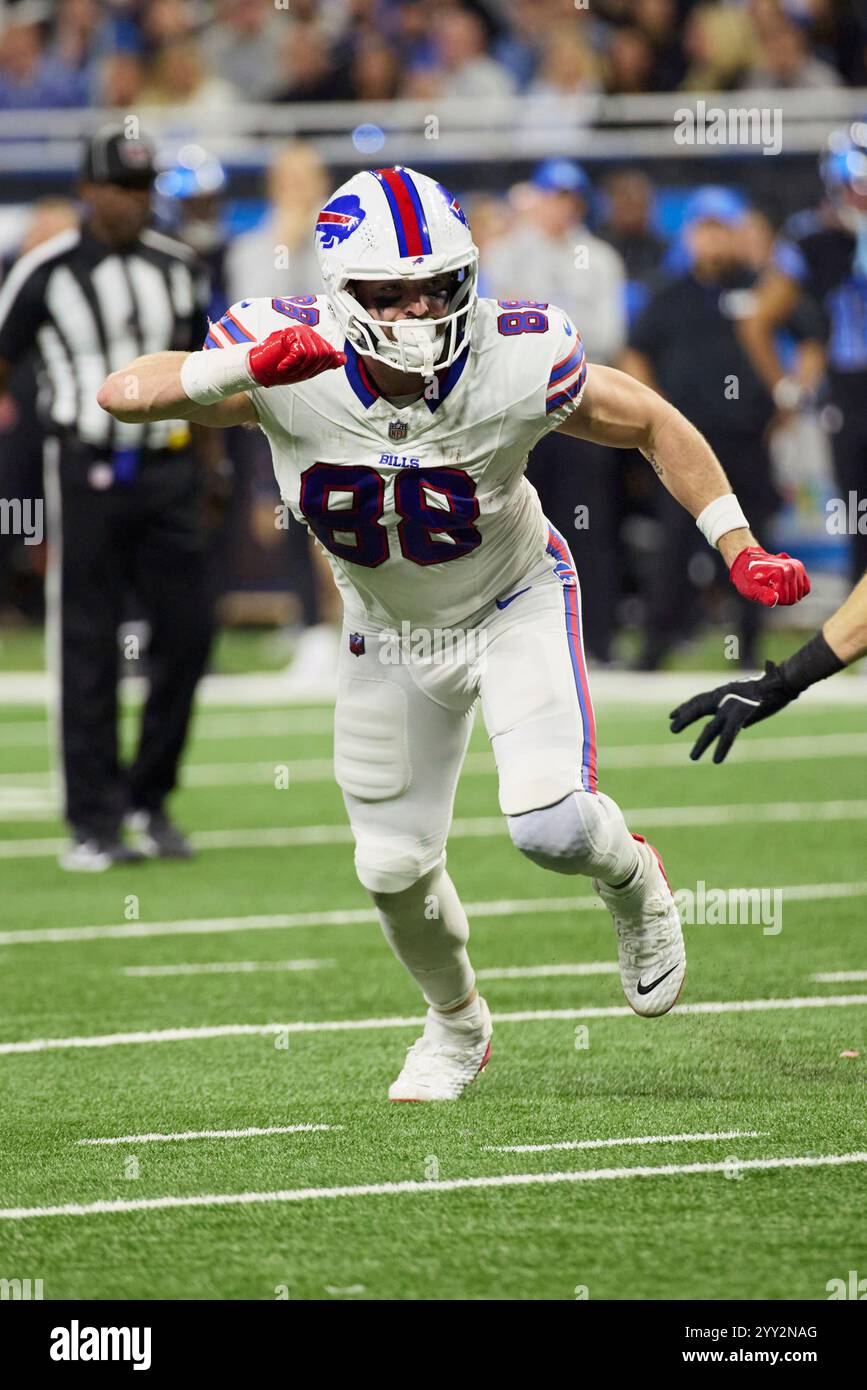 Buffalo Bills tight end Dawson Knox (88) runs a route against the ...