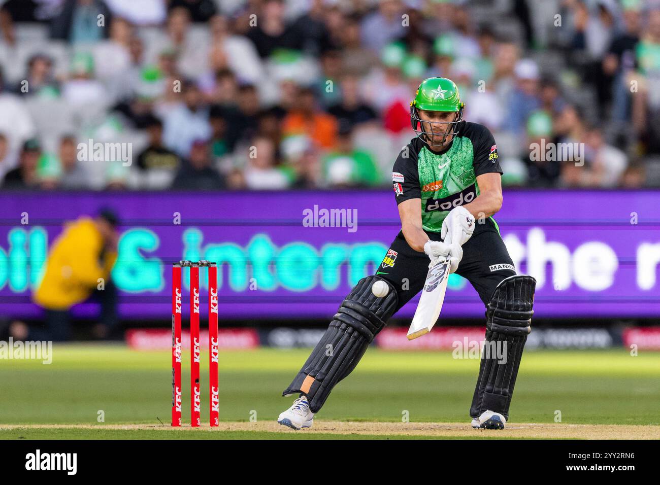 MELBOURNE, AUSTRALIA - DECEMBER 18: Joe Clarke of Melbourne Stars ...