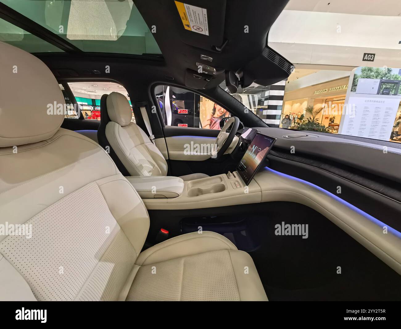 New energy vehicles displayed china hi-res stock photography and images ...