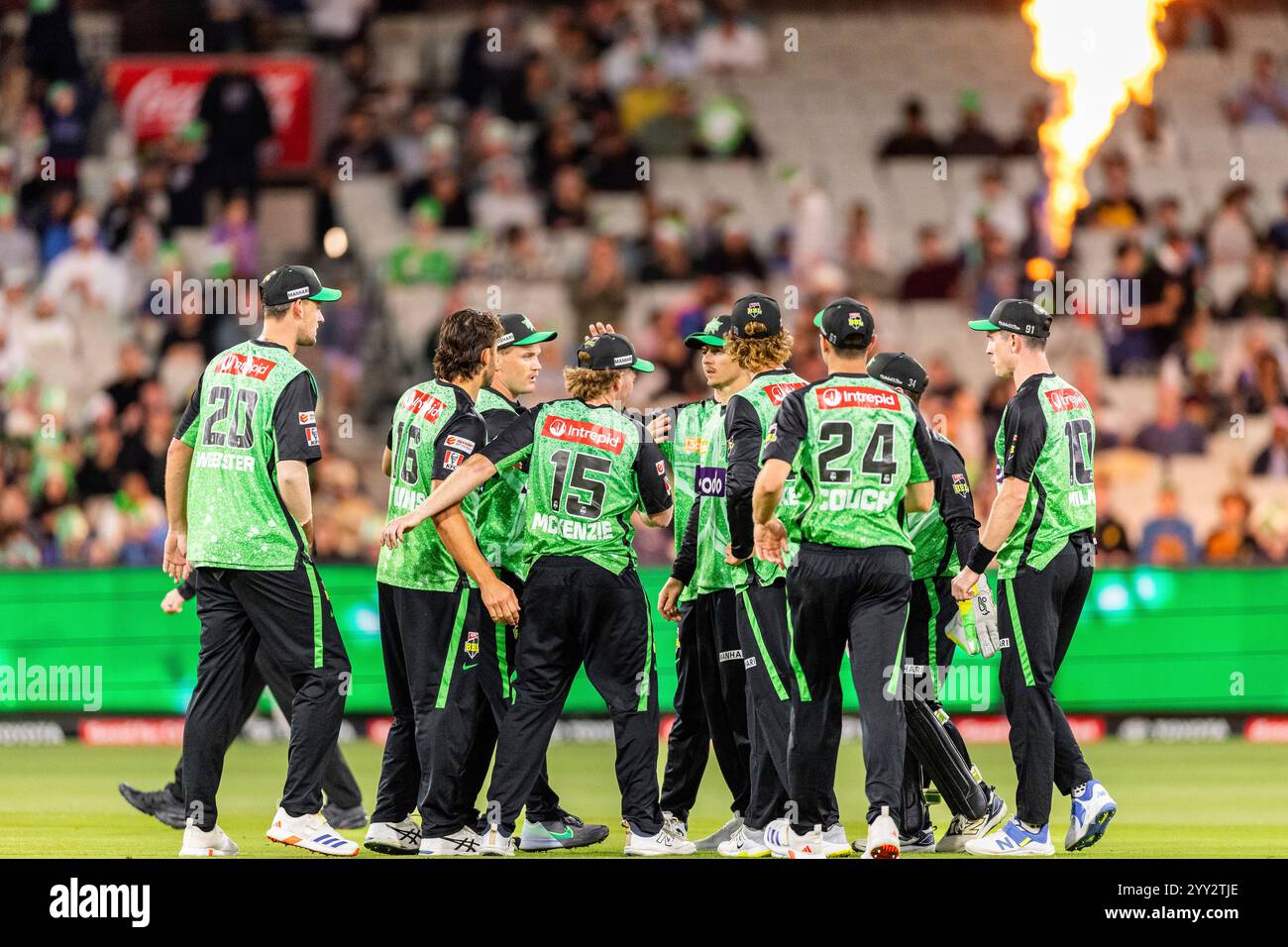 MELBOURNE, AUSTRALIA - DECEMBER 18: Melbourne Stars celebrate a wicket ...