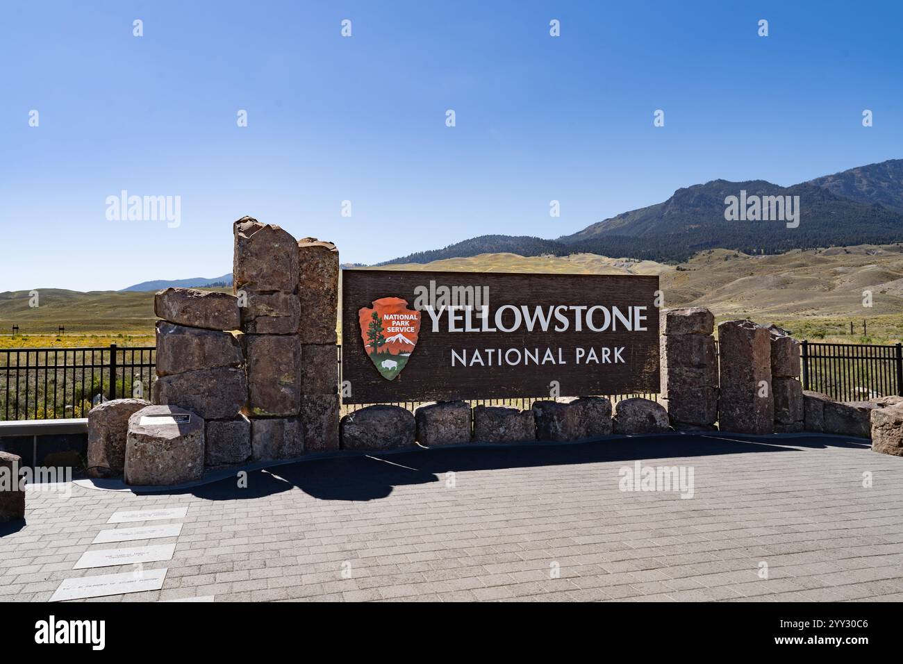 Yellowstone National Park, Wyoming - September 16, 2023: Entrance Sign ...