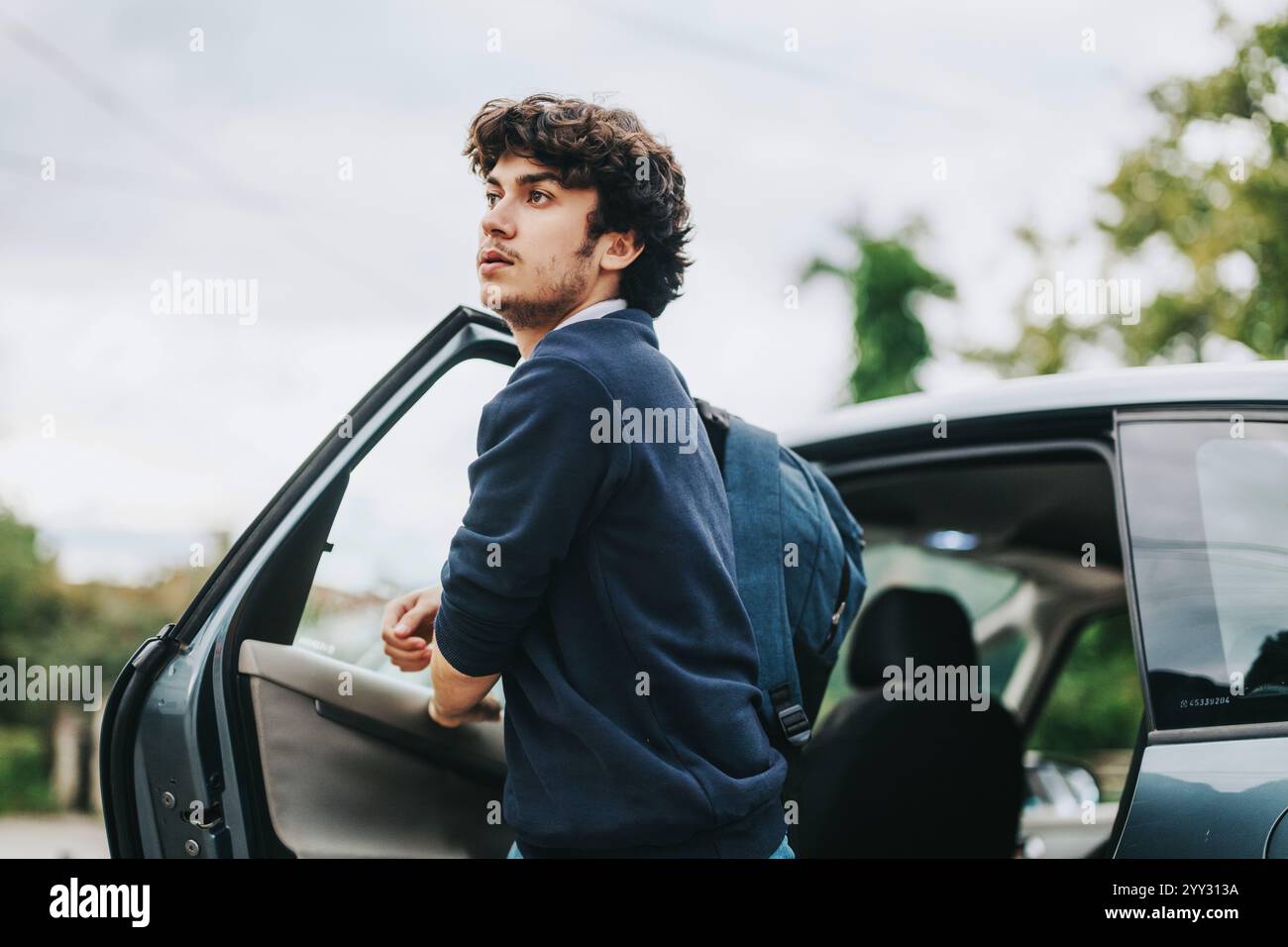 Young schoolboy getting ready school hi-res stock photography and ...