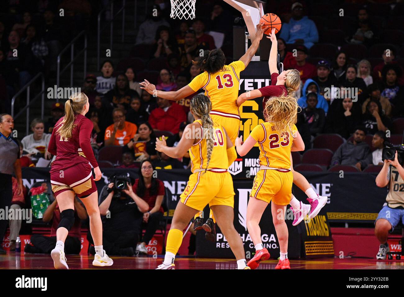 LOS ANGELES, CA - DECEMBER 15: USC Trojans forward Rayah Marshall (13 ...
