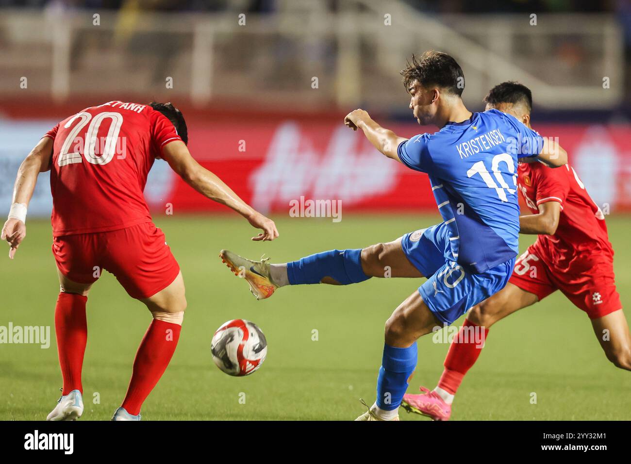 Manila, Philippines. 18th Dec, 2024. Bjorn Martin Davis Kristensen (C) of the Philippines shoots ...