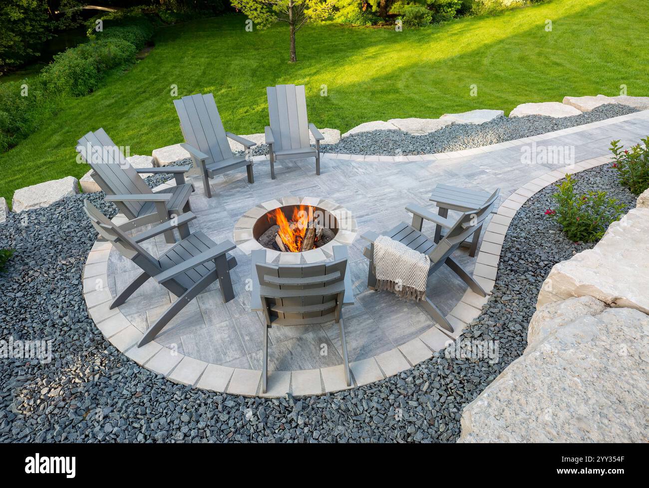 Gray and white patio pavers hi-res stock photography and images - Alamy