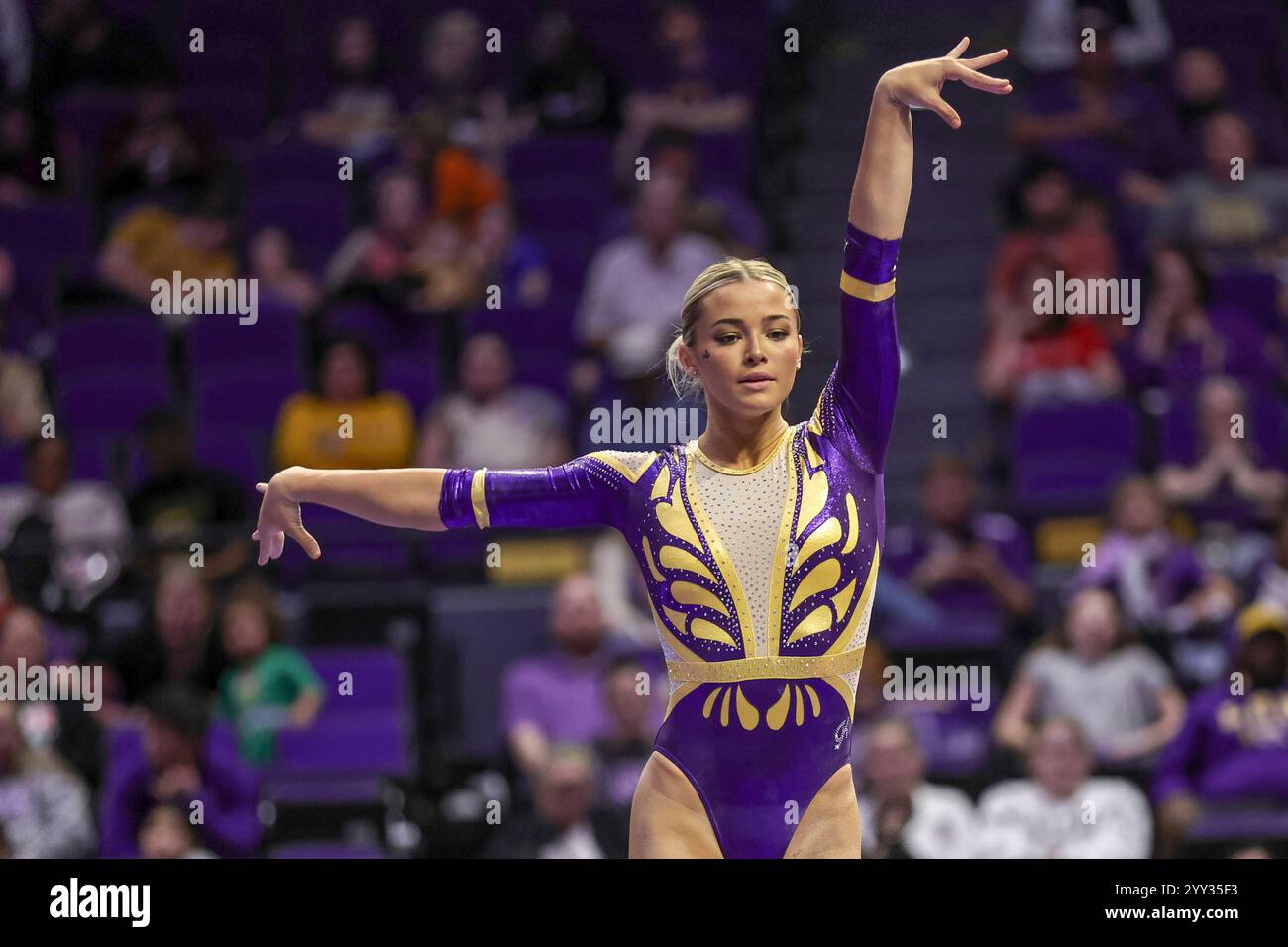 December 16 2024 Lsu S Olivia Livvy Dunne Performs On The Balance