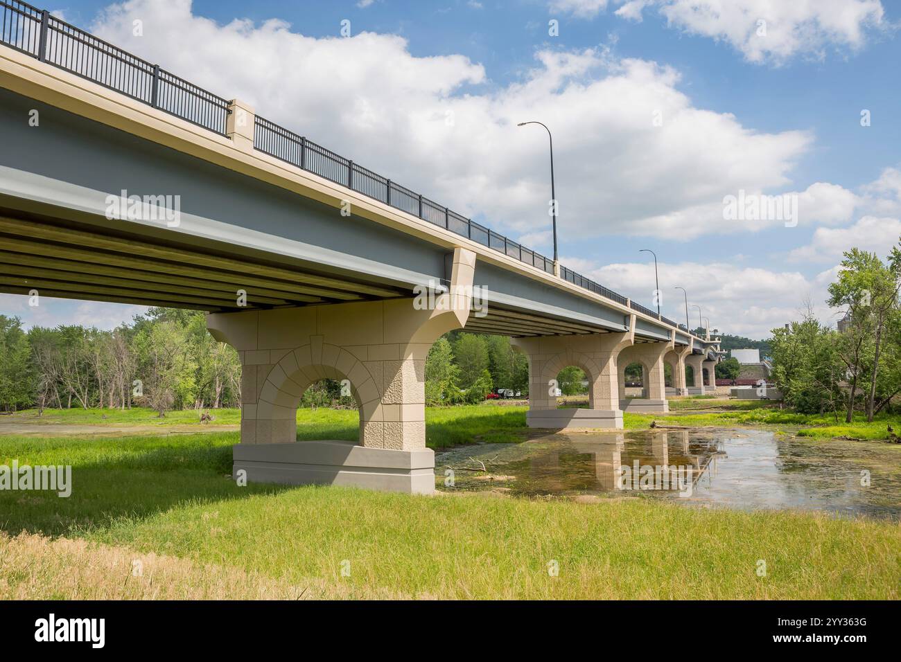 New bridge crosses over the Mississippi River between Minnesota and ...