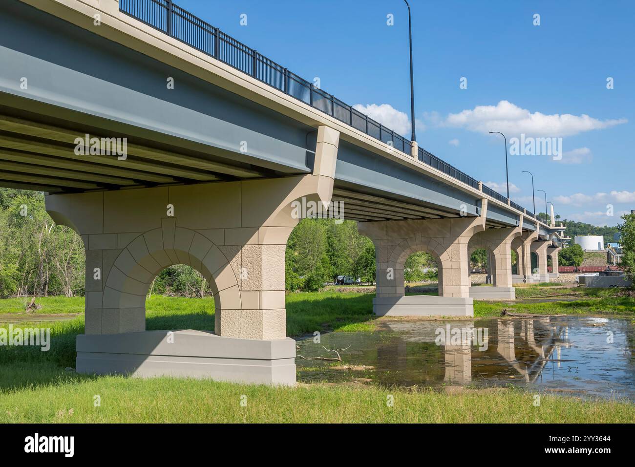 New bridge crosses over the Mississippi River between Minnesota and ...