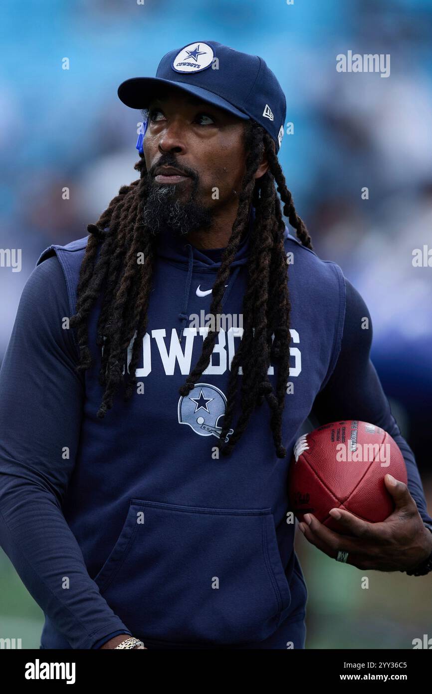 Dallas Cowboys defensive backs coach Al Harris walks on the field prior ...
