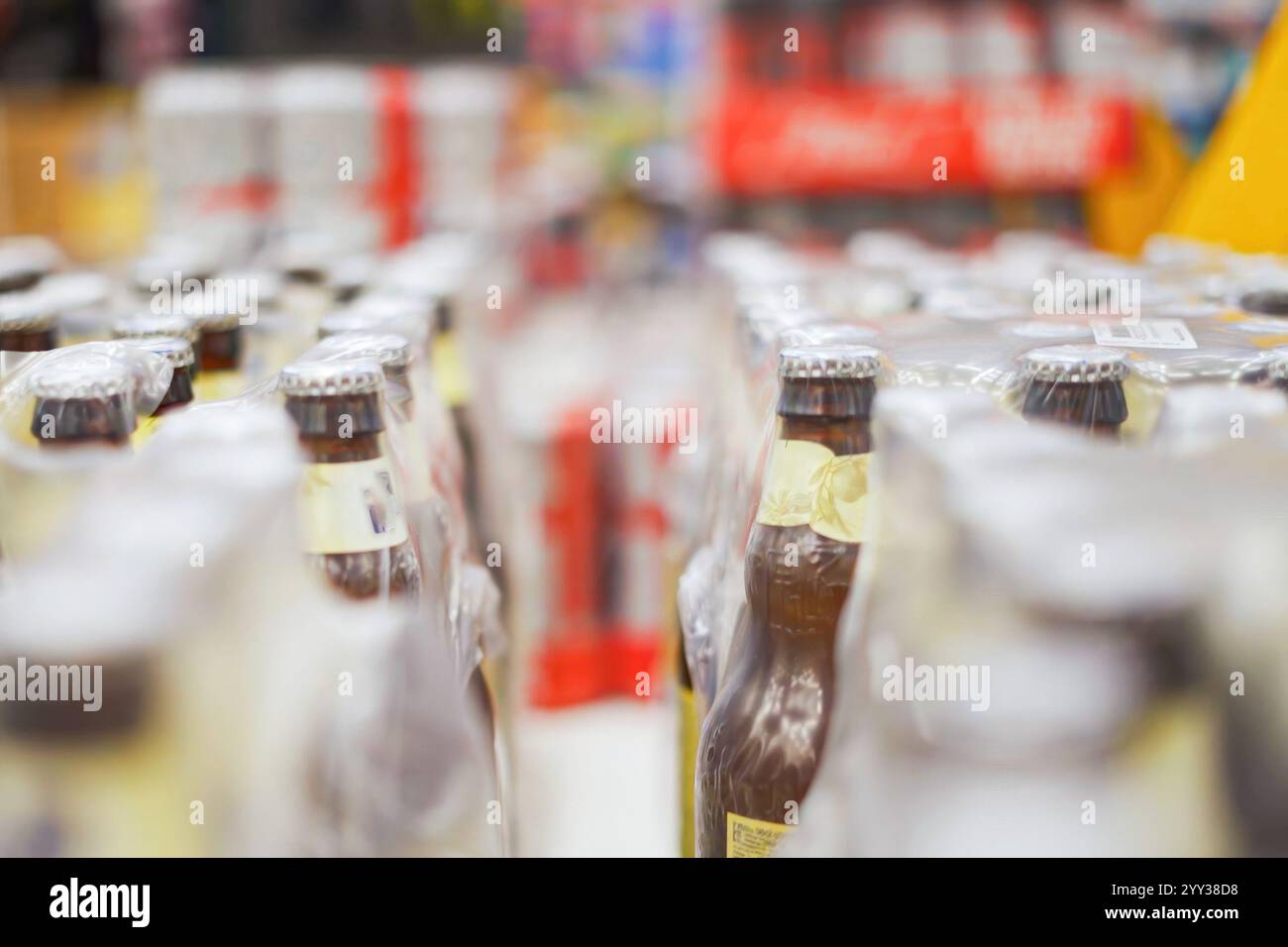 Supermarket beverage organization hi-res stock photography and images ...