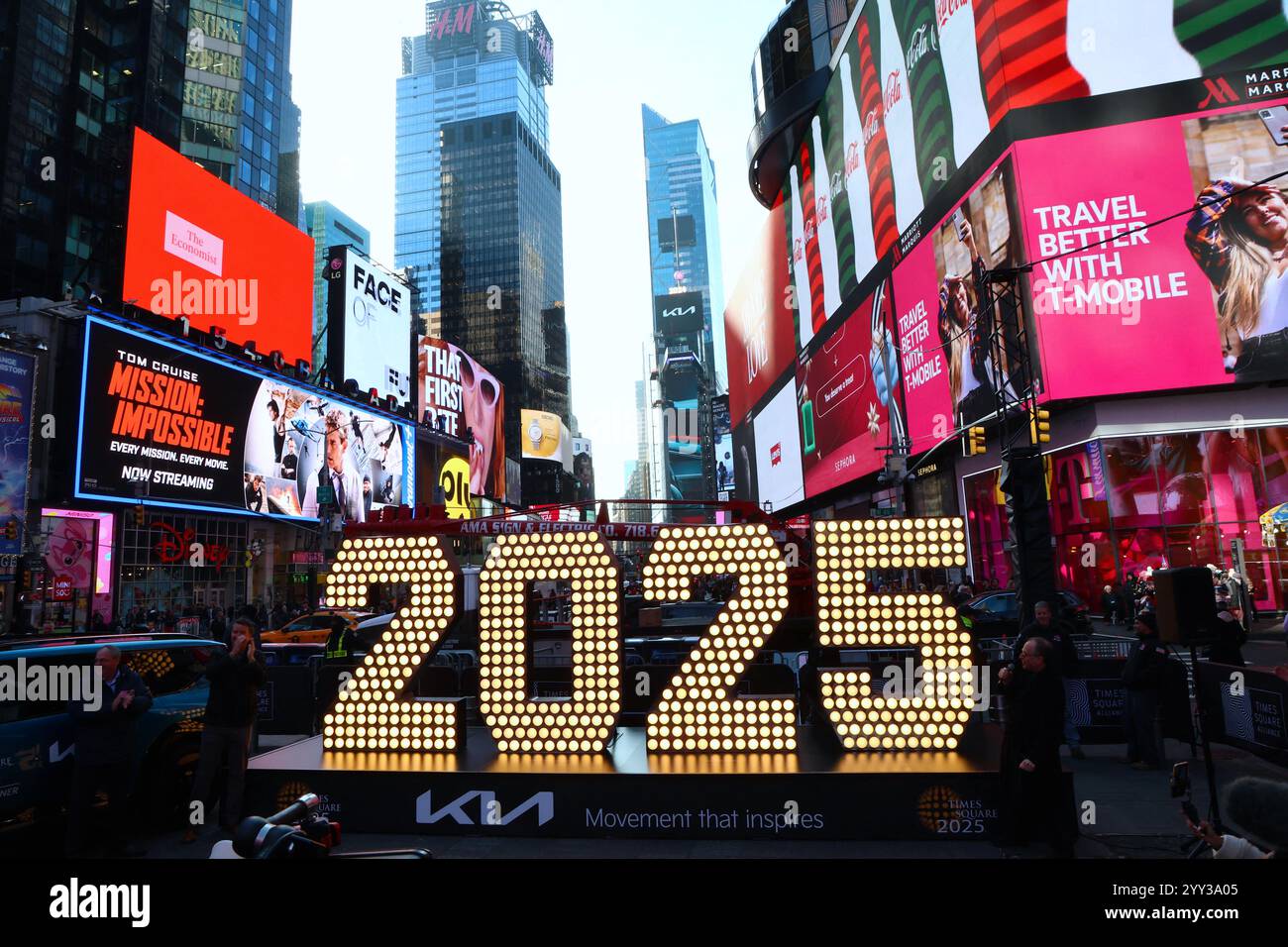 The 2025 numerals arrive in Times Square in New York City, NY, USA on ...