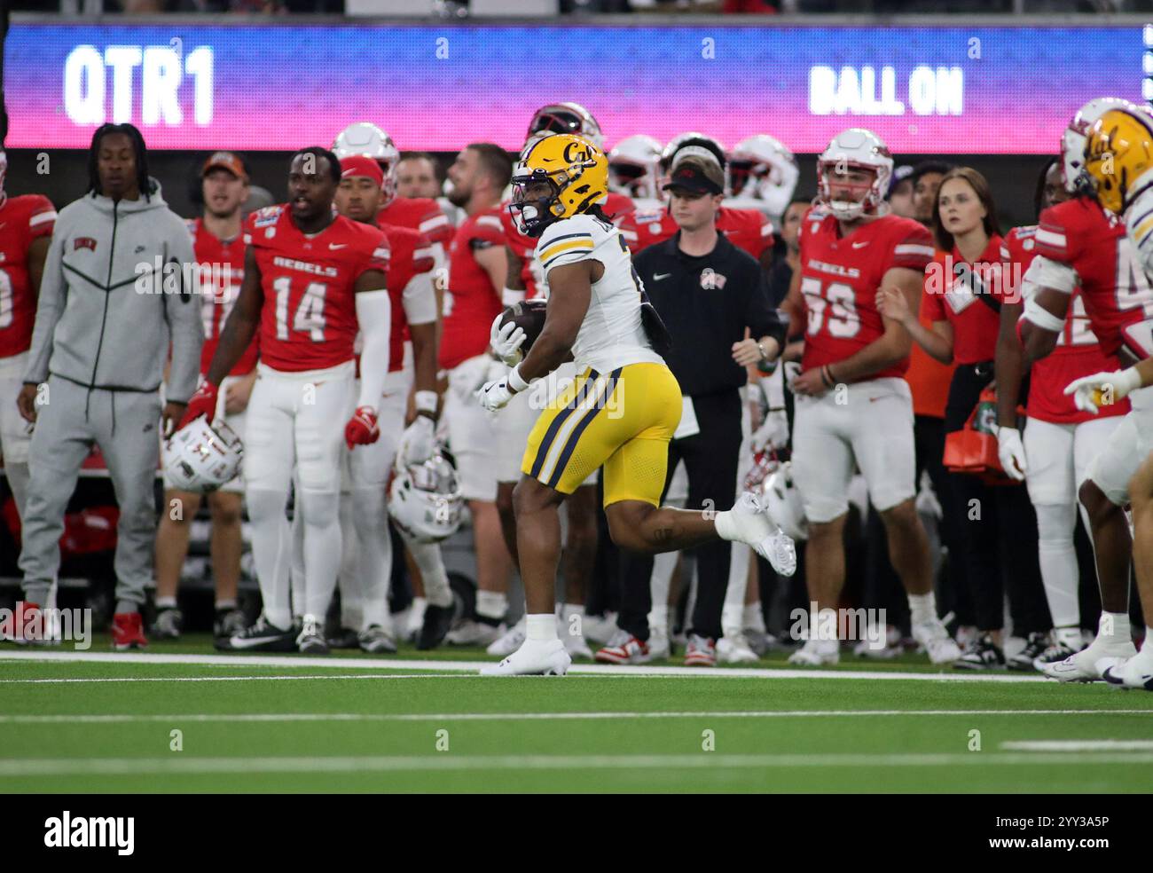 December 18, 2024 - California Golden Bears running back Kadarius ...