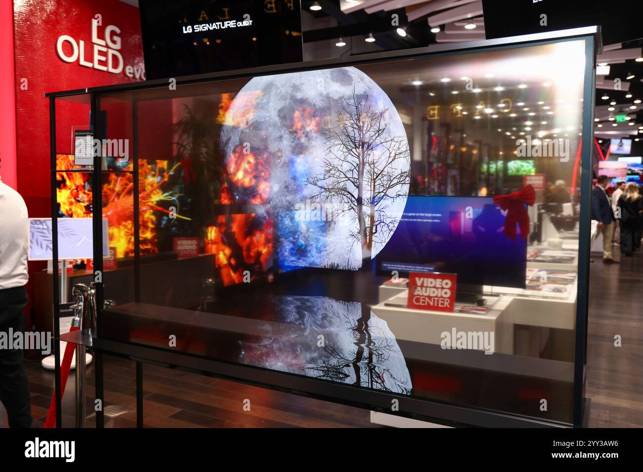 IMAGE DISTRIBUTED FOR LG ELECTRONICS - LG's world-first transparent ...