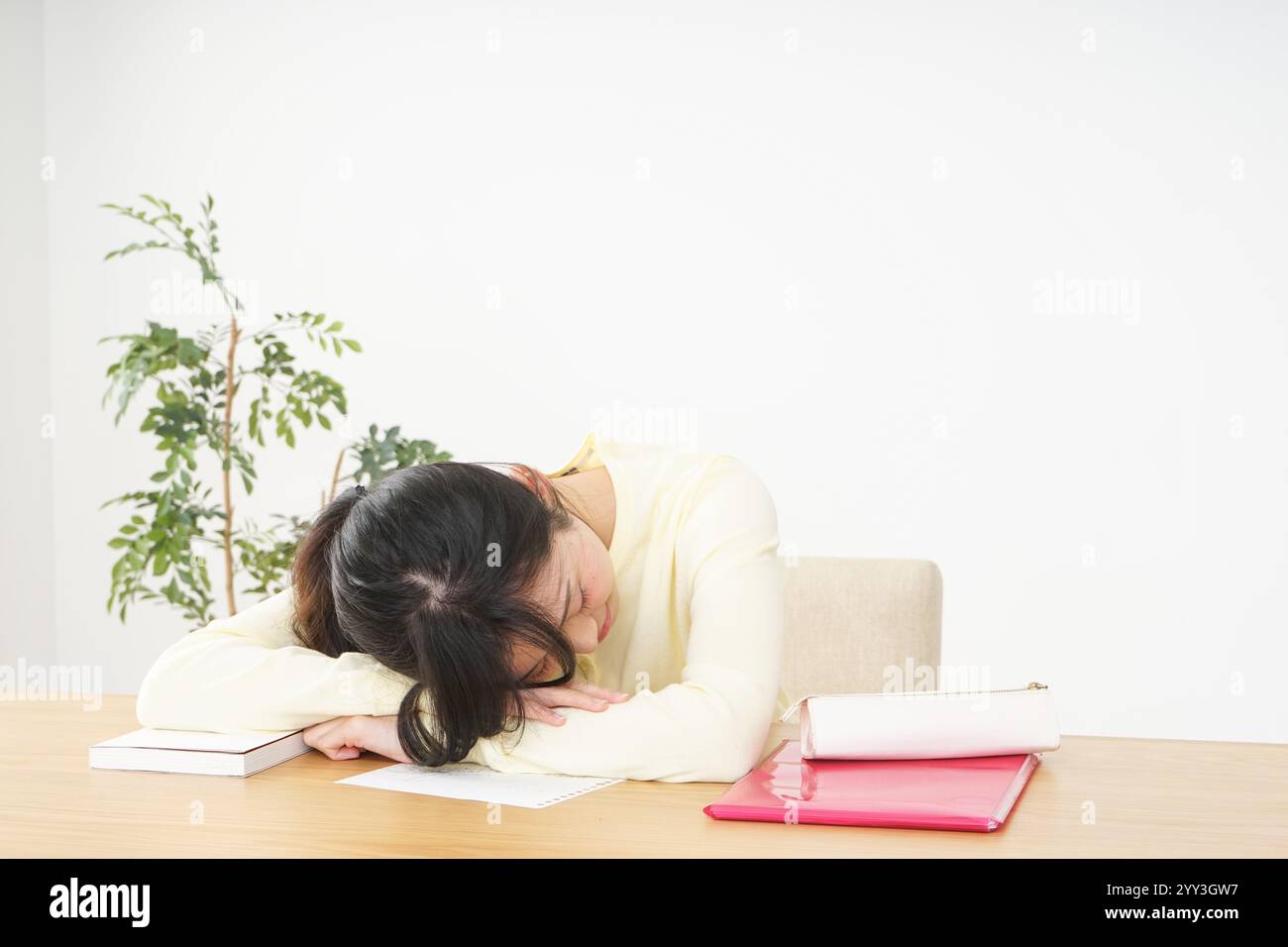 Woman staying up late hi-res stock photography and images - Alamy