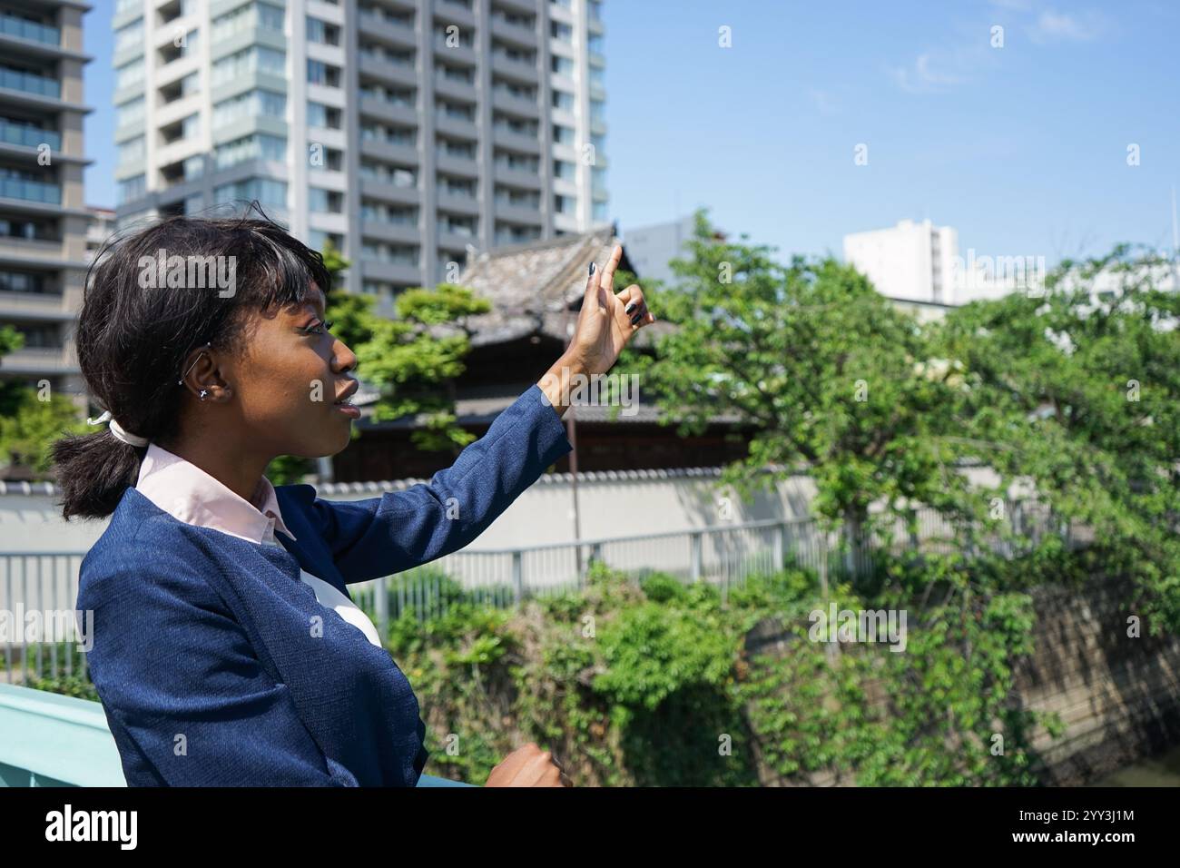 Foreign women sightseeing in Japan Stock Photo - Alamy