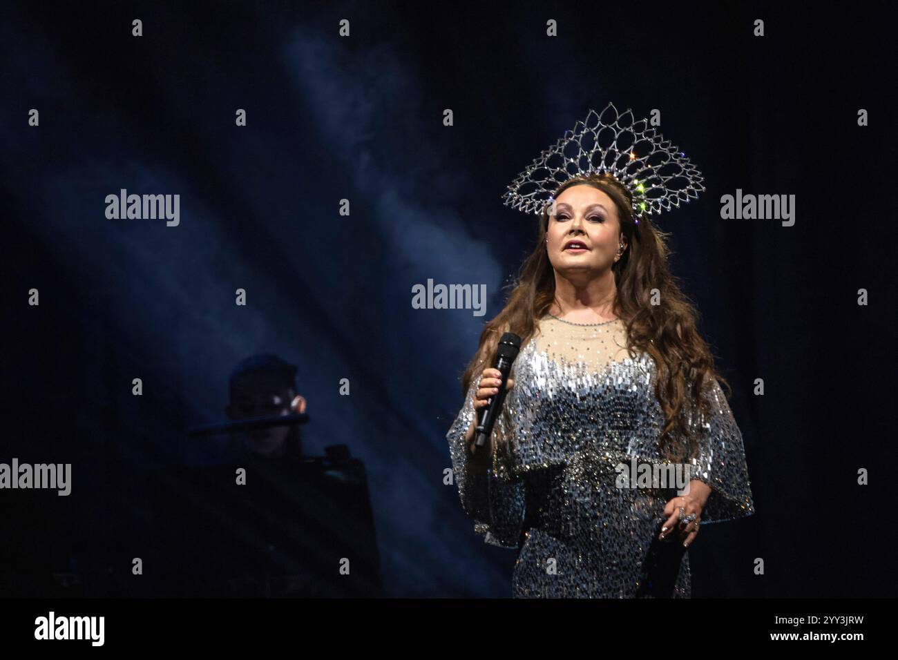 Mexico City, Mexico City, Mexico. 18th Dec, 2024. British singer SARAH ...