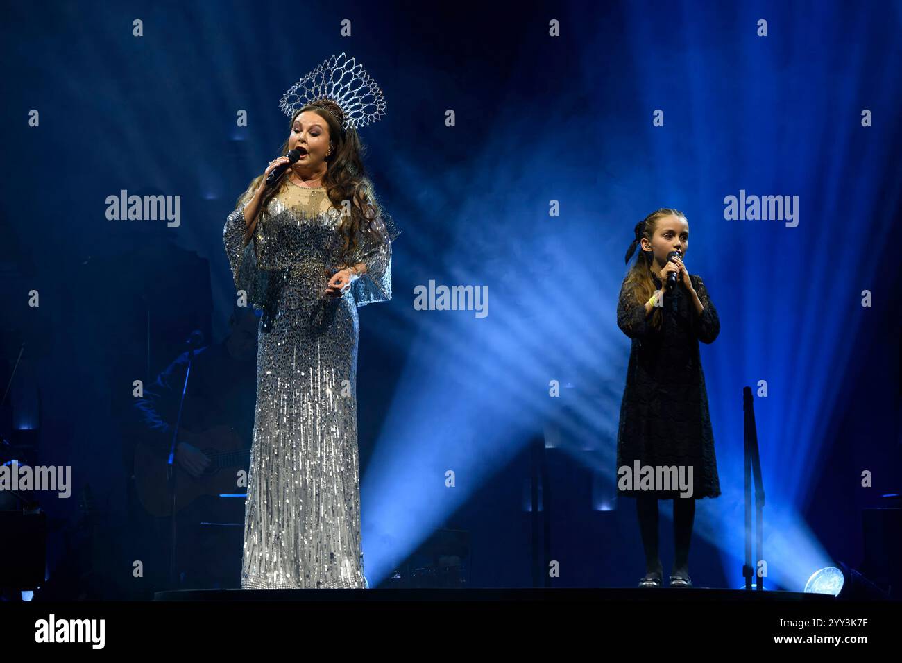 Mexico City, Mexico City, Mexico. 18th Dec, 2024. British singer SARAH ...